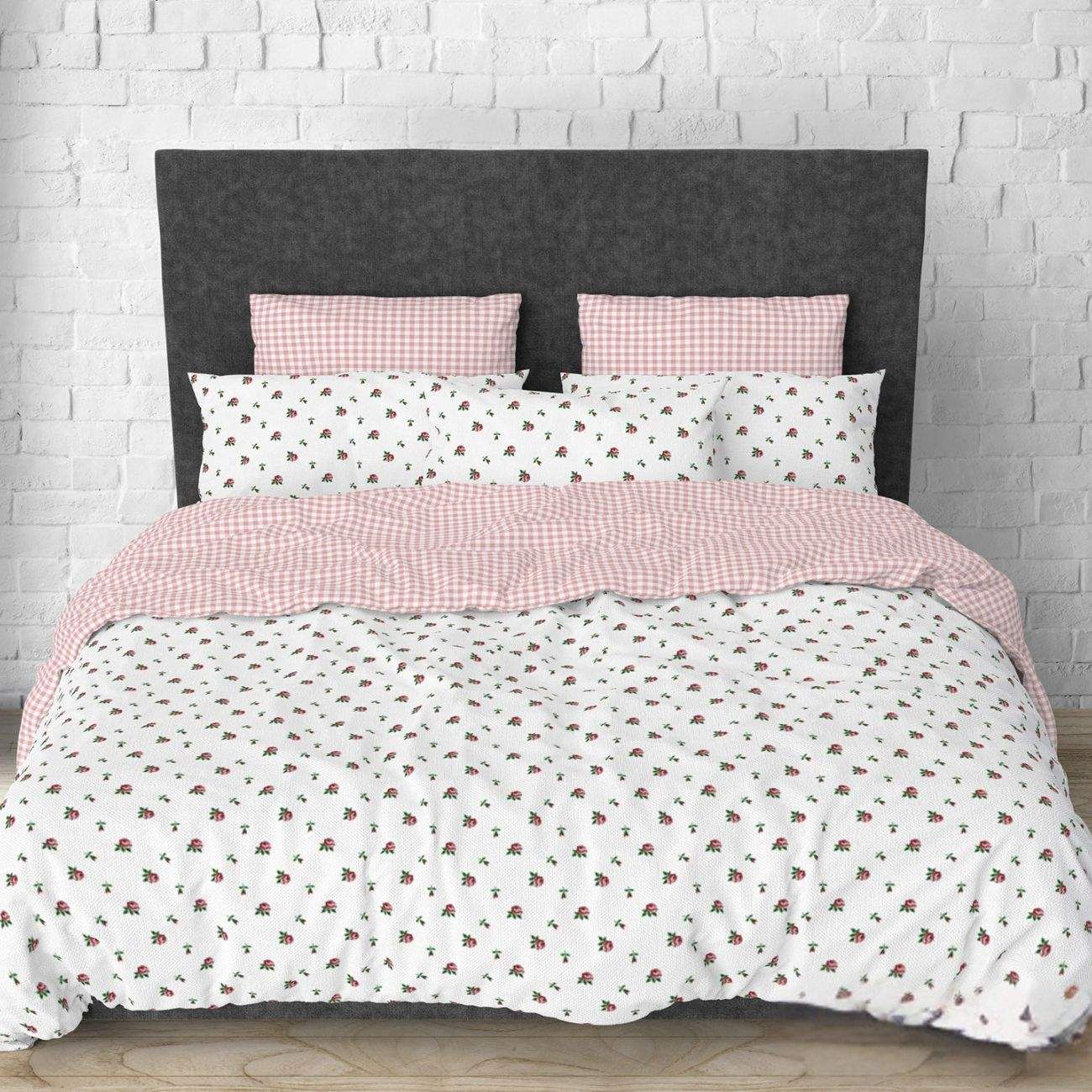 Постільна білизна півтораспальна біла з рожевим з квітами Бязь Голд ...