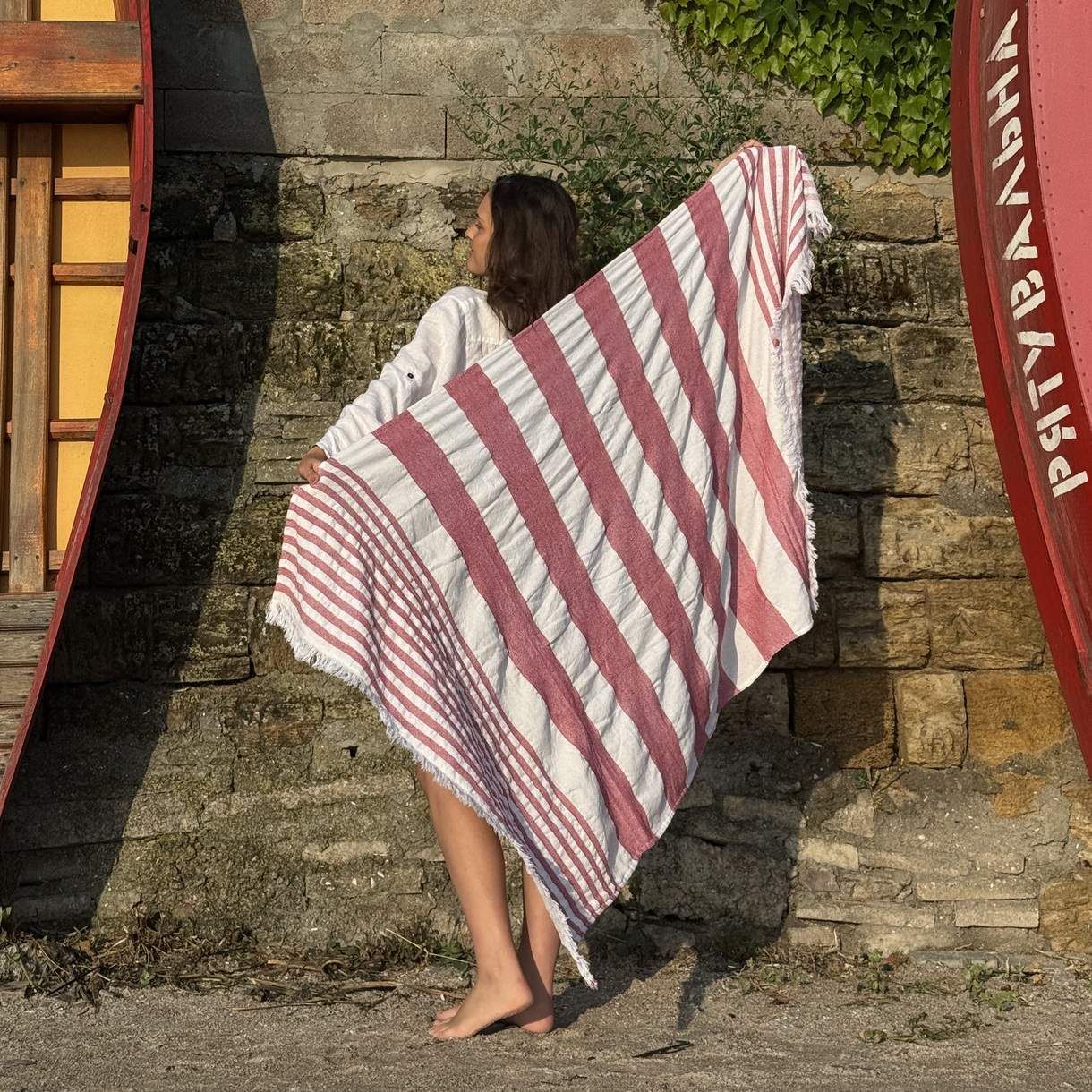 Махровий пляжний рушник LeLit (200г) Червоний, 100/190 (1250434 ...