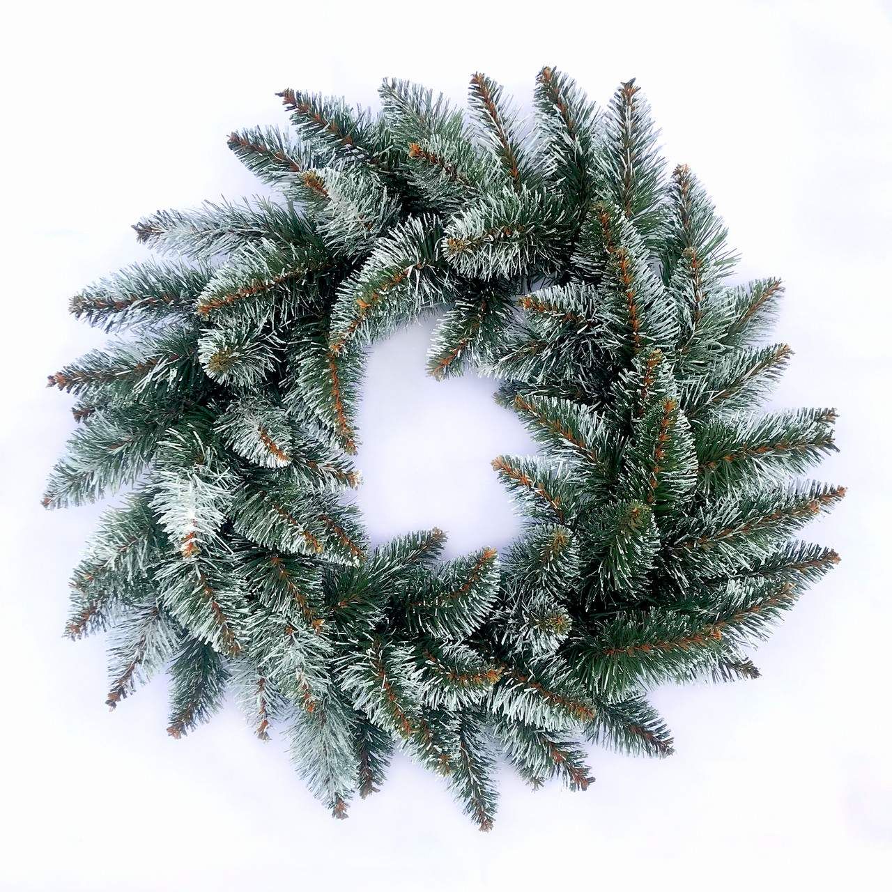 Вінок новорічний різдвяний Elegant із штучної хвої D 50 см зелений з білими кінчиками 976466