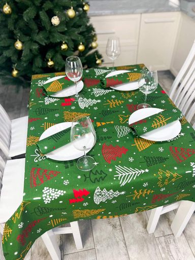 Водовідштовхувальна Скатертина новорічна з принтом Ялинки 110х110 см ...