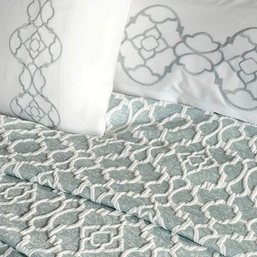 Набір постільної білизни з вишивкою та жакардовим покривалом Dantela Vita Victoria Maldiv