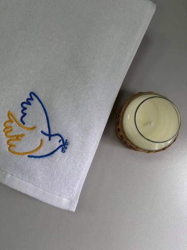 Махровий рушник Ideal Textile з вишивкою Голуб миру 70 140 см 100 бавовна Узбекистан